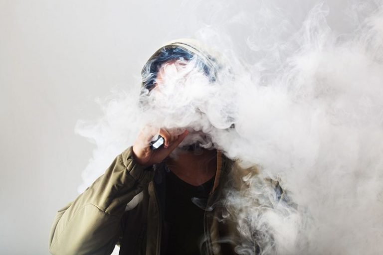 10 Shocking Dangers of Vaping | Health Risks Of Vaping And E-Cigarettes